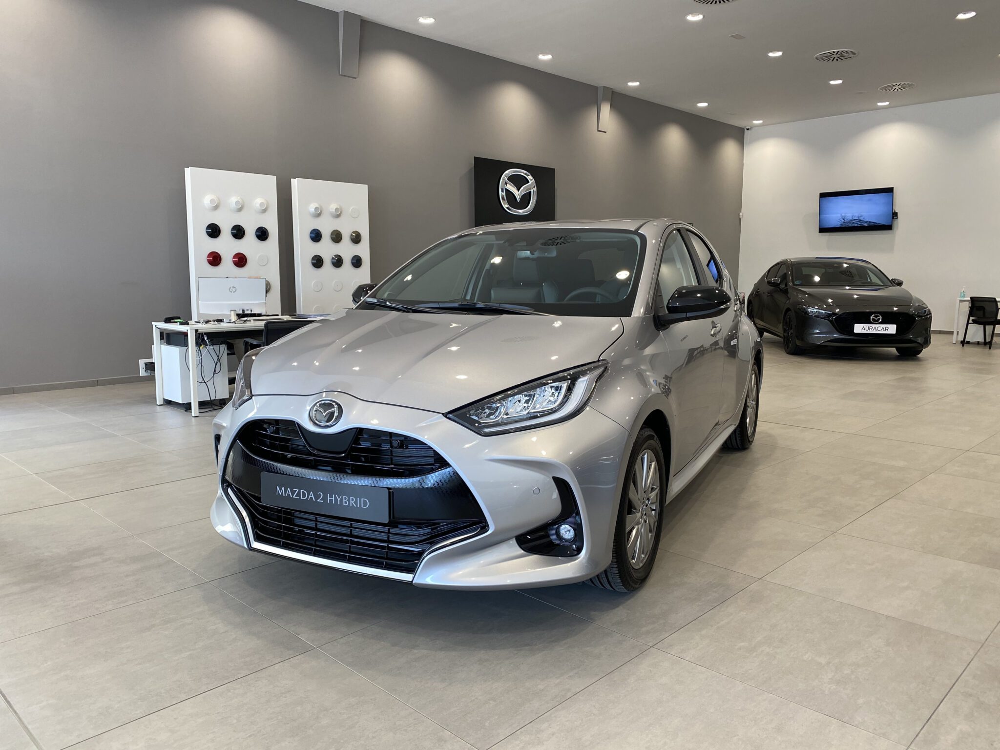 Renting coches empresa Concesionario MAZDA AURACAR GUADALAJARA GUADALAJARA